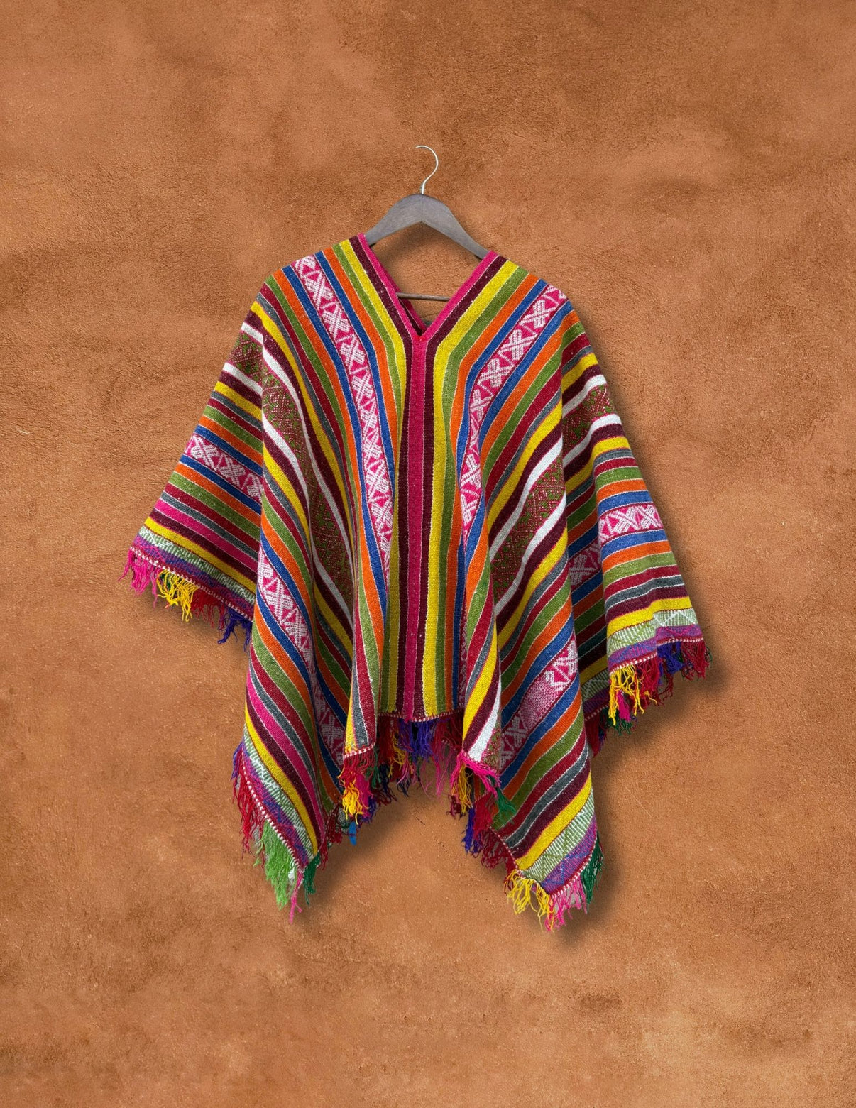 Vintage Handwoven Peruvian Poncho – 4KINSHIP